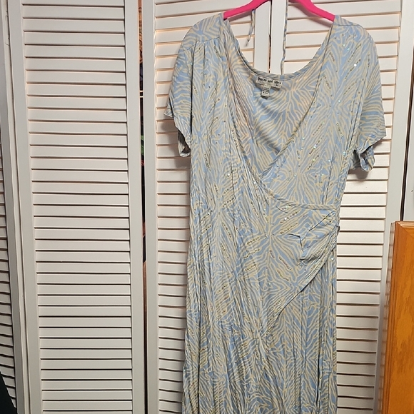 gemini & libra | Dresses | Elegant Blue And Cream Midi Dress | Poshmark
